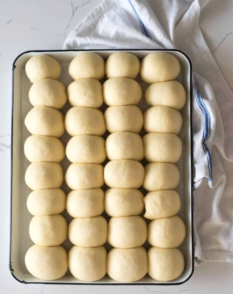 The Best Old-Fashioned Dinner Rolls You'll Ever Make • Longbourn Farm